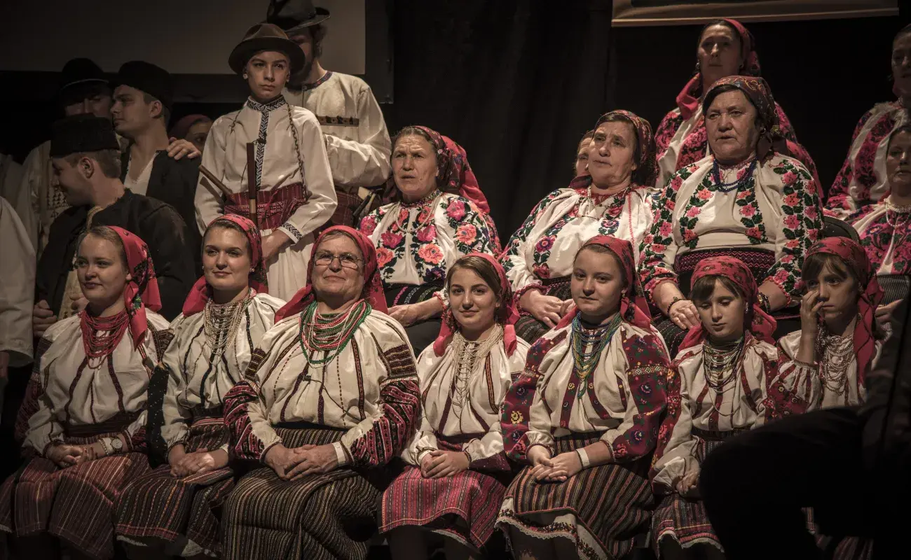 Csángó bál a Bálnában farsangban, moldvai konferencia a Hagyományok ...